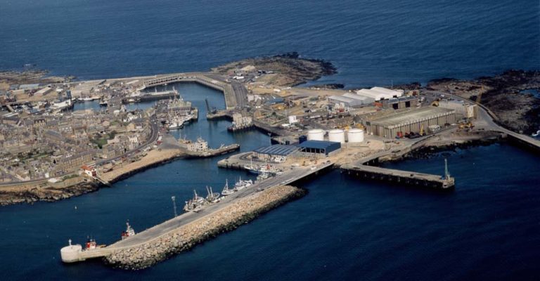 PETERHEAD HARBOUR - ALBERT QUAYS - Wallace Stone